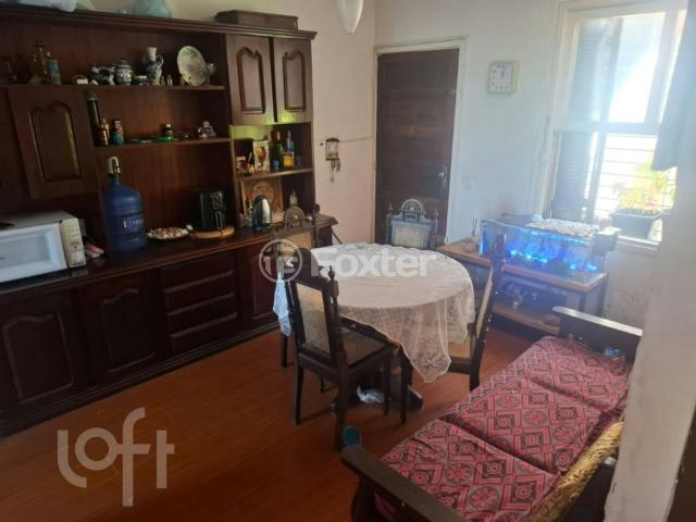 Apartamento com 2 dormitórios em Porto Alegre