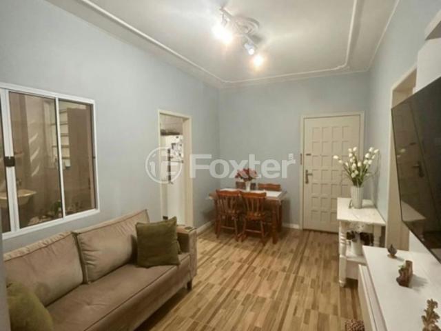Apartamento com 2 dormitórios em Porto Alegre