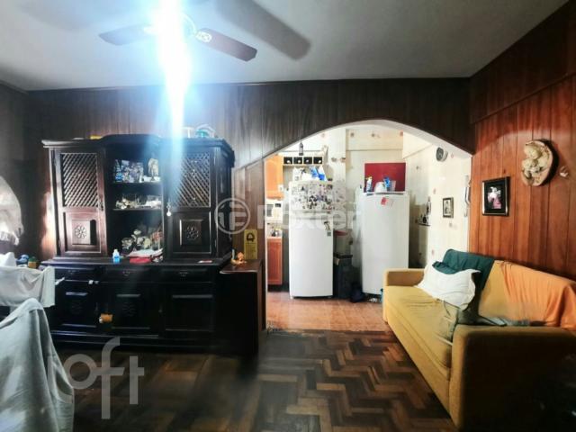 Apartamento com 2 dormitórios em Porto Alegre