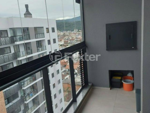 Apartamento com 2 dormitórios em São José