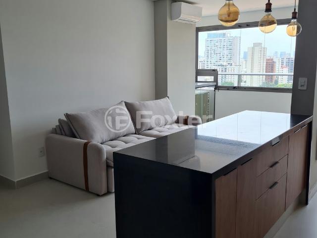Apartamento com 2 dormitórios em São Paulo