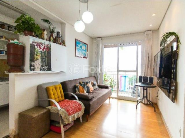 Apartamento com 2 dormitórios em São Paulo