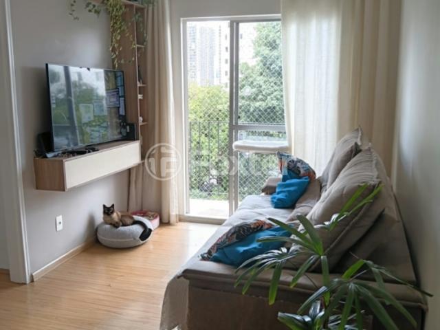 Apartamento com 2 dormitórios em São Paulo