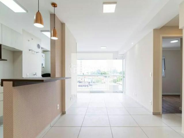 Apartamento com 2 dormitórios em São Paulo
