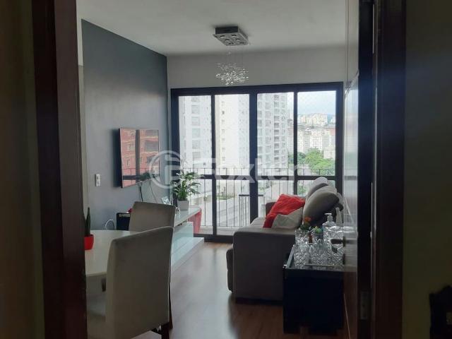 Apartamento com 2 dormitórios em São Paulo