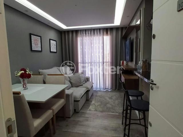 Apartamento com 2 dormitórios em São Paulo