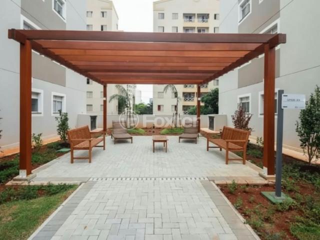 Apartamento com 2 dormitórios em São Paulo