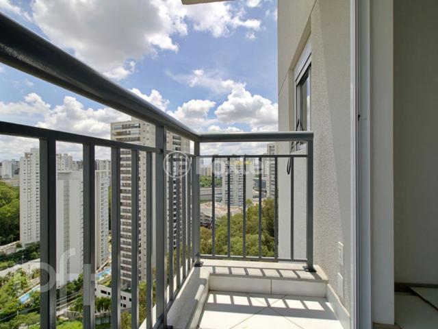 Apartamento com 2 dormitórios em São Paulo