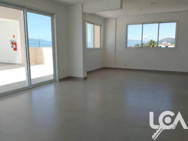 Apartamento com 2 dormitórios frente mar à venda, 72 m² por R$ 1.050.000