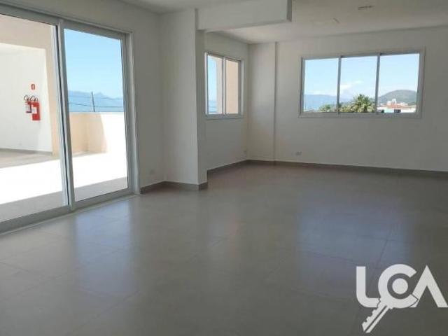 Apartamento com 2 dormitórios frente mar à venda, 72 m² por R$ 1.050.000