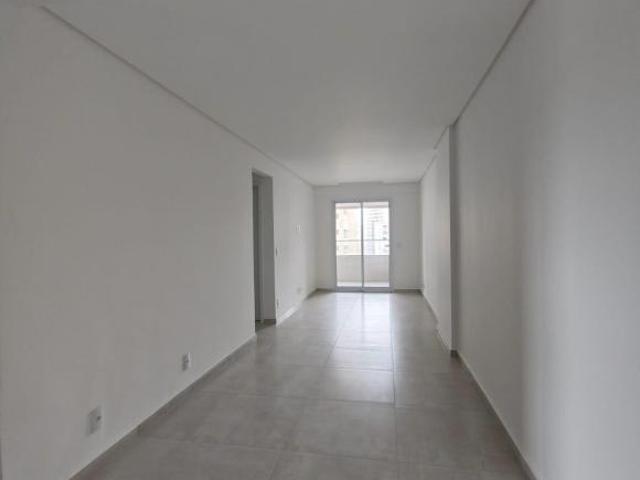 Apartamento com 2 dormitórios na Guilhermina!