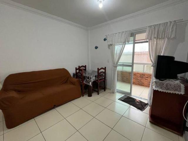 Apartamento com 2 dormitórios na Guilhermina em Praia Grande SP