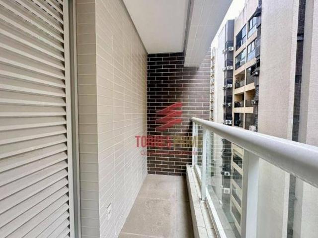 Apartamento com 2 dormitórios na quadra da Praia com Piscina à venda, 82 m² por R$ 890.000 Apareci