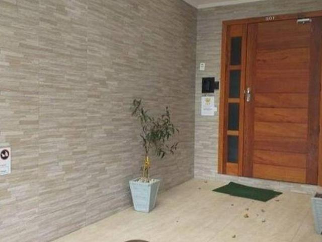 Apartamento com 2 dormitórios no Térreo