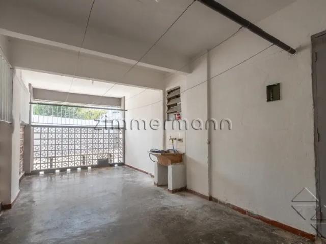 Apartamento com 2 dormitórios no alto da lapa