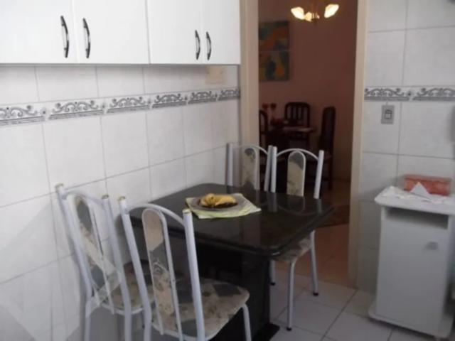 Apartamento com 2 dormitórios no bairro Tristeza