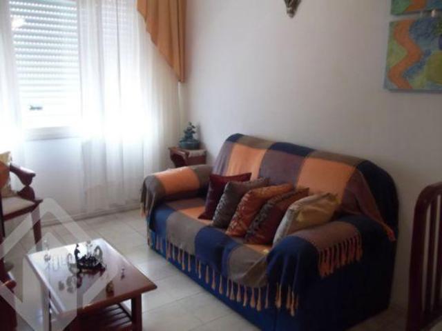 Apartamento com 2 dormitórios no bairro Tristeza