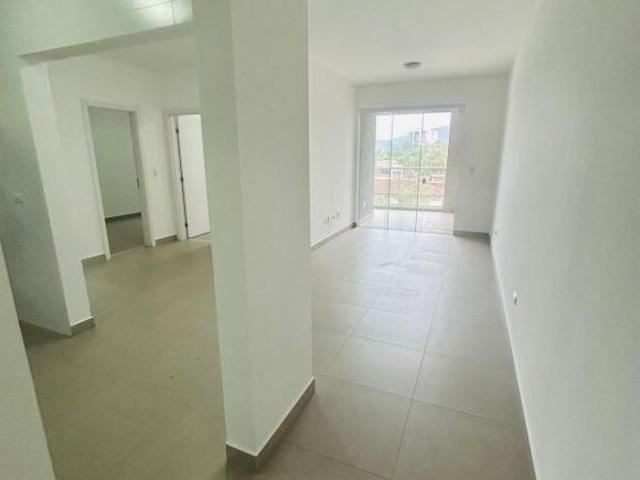 APARTAMENTO COM 2 DORMITÓRIOS NO CENTRO