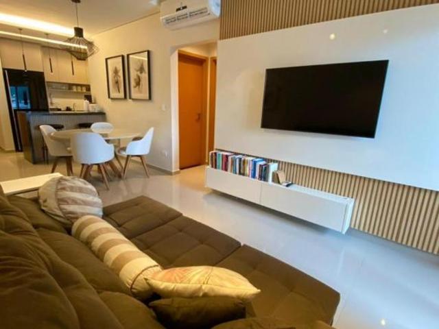 APARTAMENTO COM 2 DORMITÓRIOS NO CENTRO