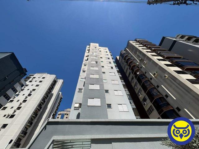 Apartamento com 2 dormitórios no Centro