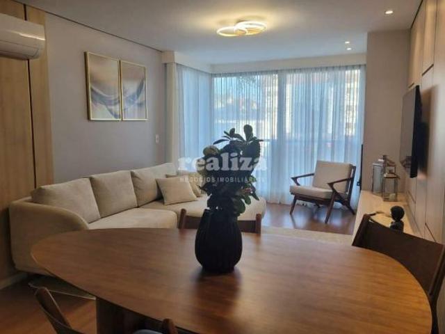 APARTAMENTO COM 2 DORMITÓRIOS NO CENTRO DE CANELA