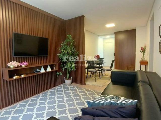 APARTAMENTO COM 2 DORMITÓRIOS NO CENTRO DE CANELA