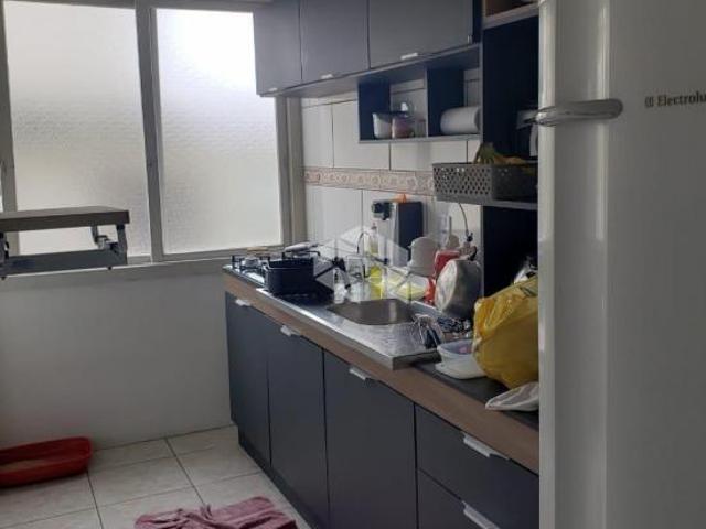 Apartamento com 2 dormitórios no Jardim Salso