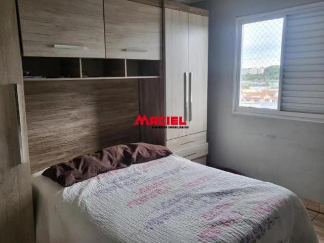 Apartamento com 2 dormitórios no Jardim Santa Maria, Jacareí!