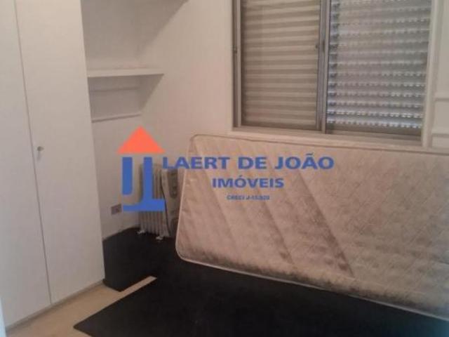 APARTAMENTO COM 2 DORMITÓRIOS NO MIOLO DO CAMPO BELO PARA VENDA