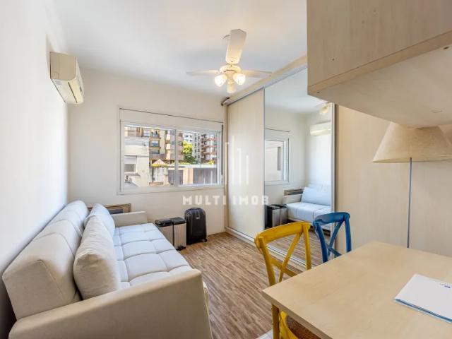 Apartamento com 2 dormitórios no Mont Serrat
