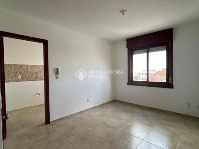 Apartamento com 2 dormitórios no Sarandi