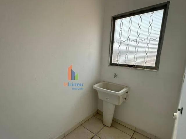 Apartamento com 2 dormitórios para alugar, 50 m² por R$ 1.216/mês Jardim Terras de Santo Antônio