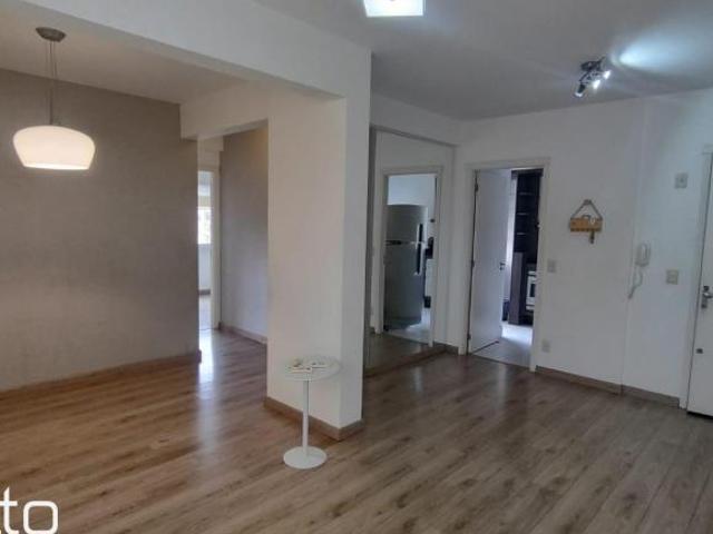 Apartamento com 2 dormitórios para comprar, 68 m² por R$ 540.000,00 Partenon