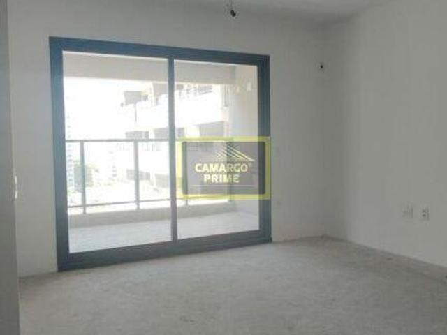Apartamento com 2 dormitórios para venda na Vila Madalena