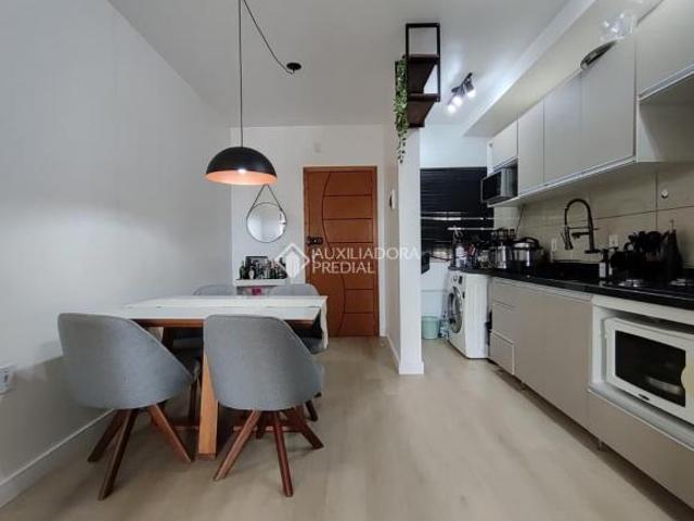 Apartamento com 2 Dormitórios Porto Verde
