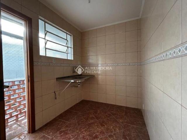APARTAMENTO COM 2 DORMITÓRIOS, REFORMADO, ENSOLARADO E COM VISTA