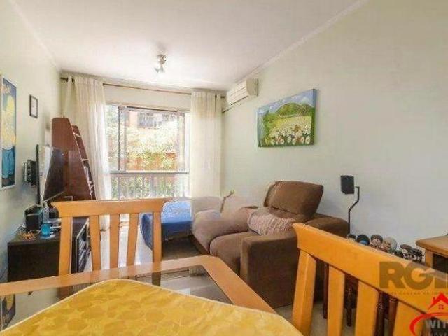 Apartamento com 2 dormitórios reversível para 3, e condomínio com portaria 24h
