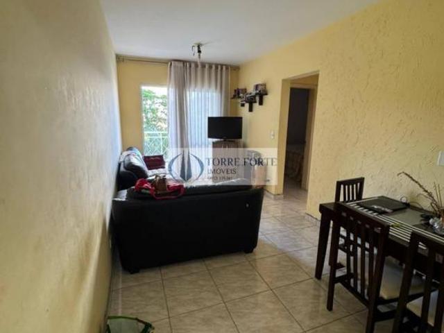 Apartamento com 2 dormitorios Sacada 1 vaga coberta na Vila Carrão