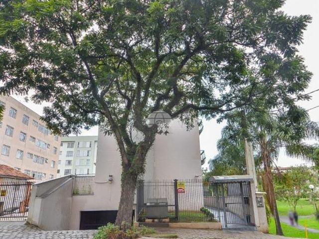 Apartamento com 2 Dormitorios, sacada e 01 vaga de garagem no Bairro Agua Verde