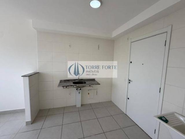 Apartamento com 2 dormitorios sem vaga de garagem na Vila Nova Curuça