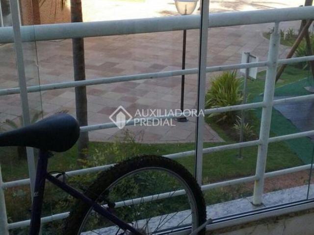 Apartamento com 2 dormitórios semimobiliado!