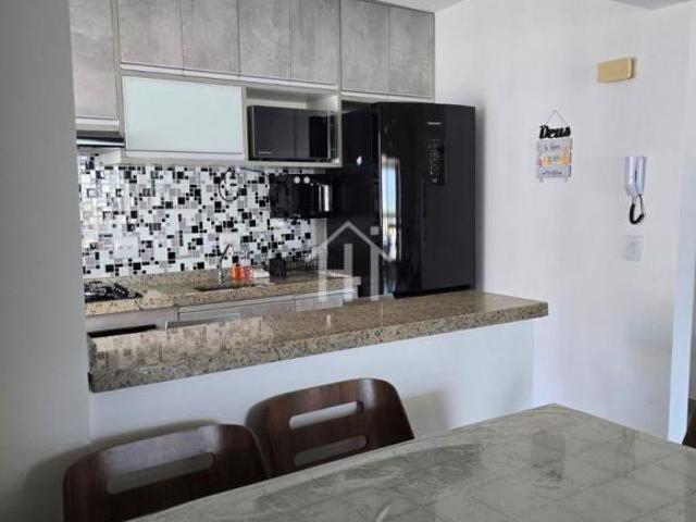 Apartamento com 2 dormitórios sendo 1 Suíte a 300 metros da Praia