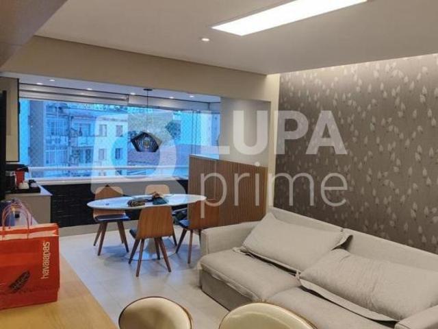 Apartamento com 2 dormitórios sendo 1 suíte á venda em Santana