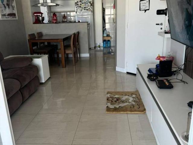 Apartamento com 2 dormitórios sendo 1 suíte à venda na Aclimação