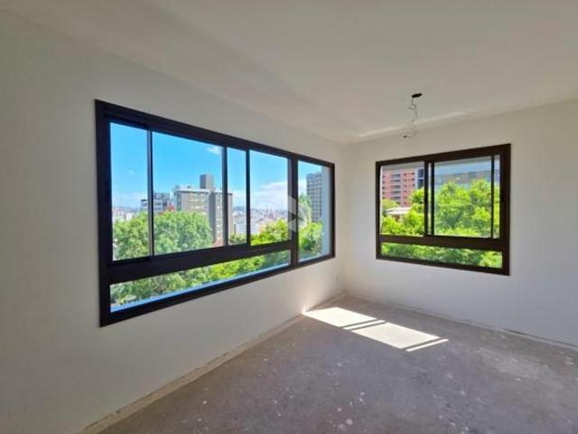 Apartamento com 2 dormitórios, sendo 1 suíte com closet e 1 vaga no Rio Branco
