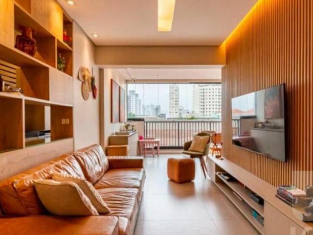Apartamento com 2 dormitórios sendo 1 suíte e 1 vaga Barra Funda