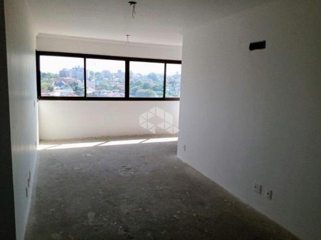 Apartamento com 2 dormitórios, sendo 1 suíte e 2 vagas no bairro Chácara das Pedras