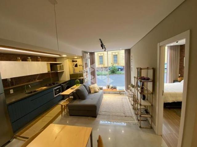 Apartamento com 2 dormitorios, sendo 1 suite e 2 vagas no bairro Santana