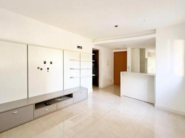 Apartamento com 2 dormitórios, sendo 1 suíte, e sala ampla com ambientes integrados Condomínio Res