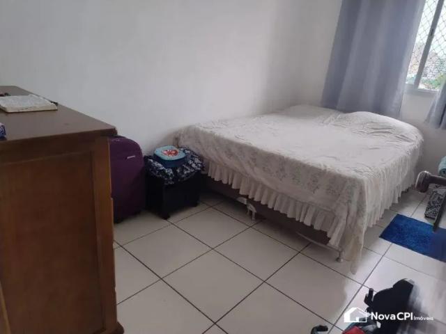 Apartamento com 2 dormitórios, sendo 1 suíte, sala, cozinha, banheiro social, área de serviço, 1 va